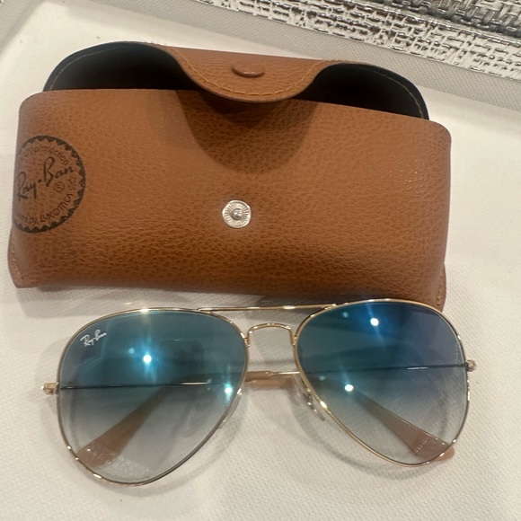 Ray-Ban | Accessories | Rayban With Blue Lense With Case In Excellent ...